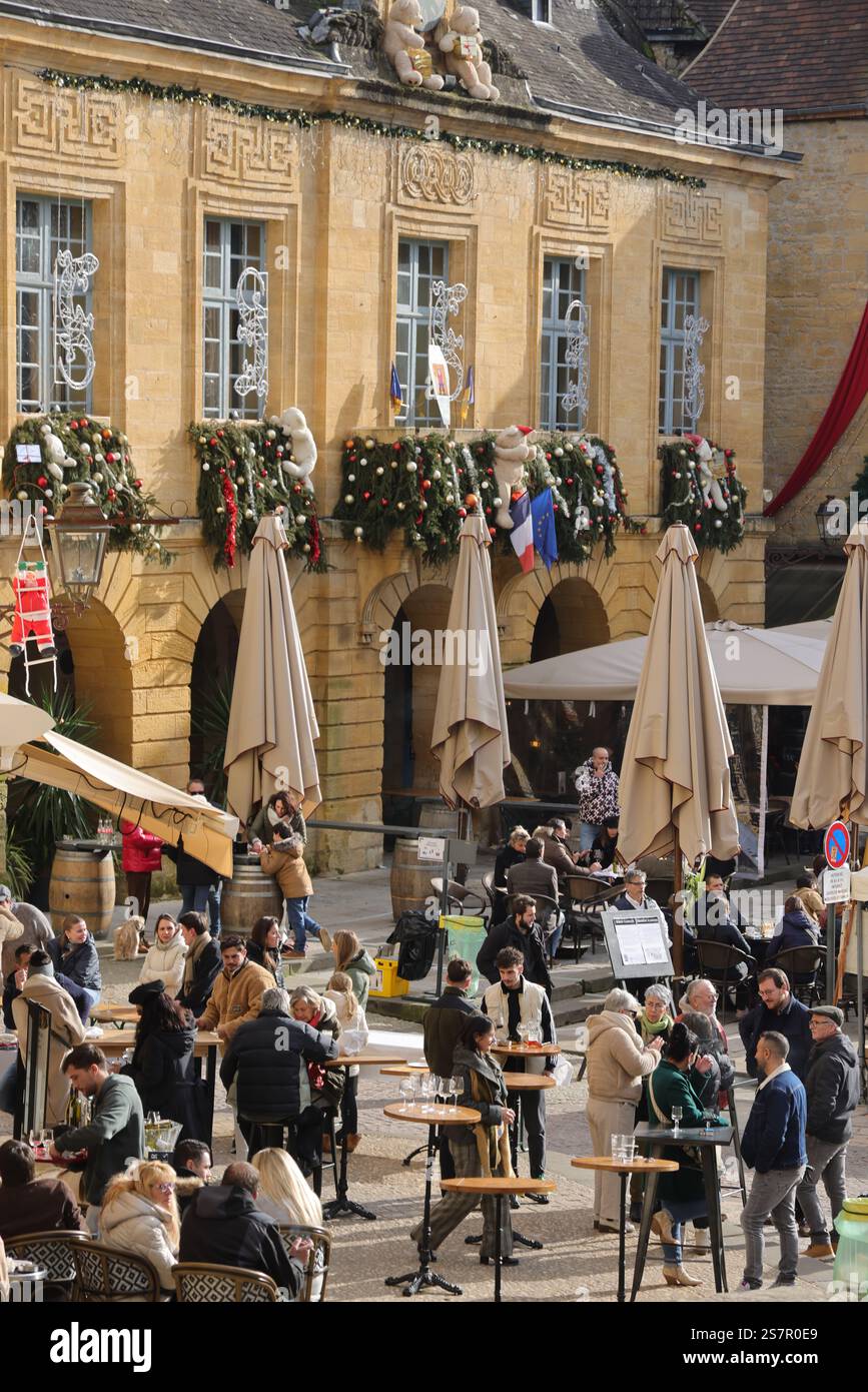Truffle festival in the medieval town of Sarlat in the Périgord Noir in the southwest of France ...