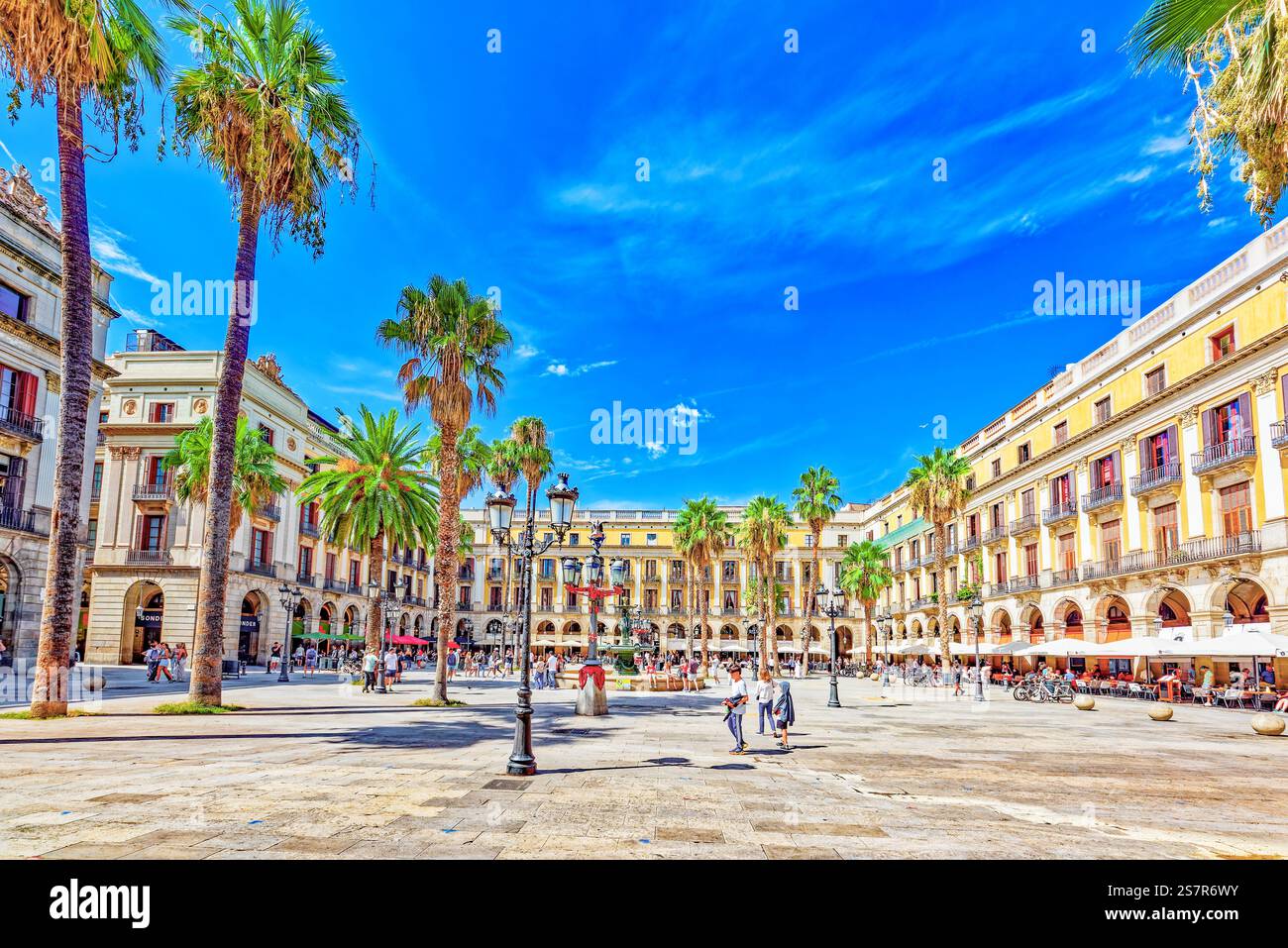 Barcelona. Royal Square is a square in the Barri Gotic . Spain Stock ...