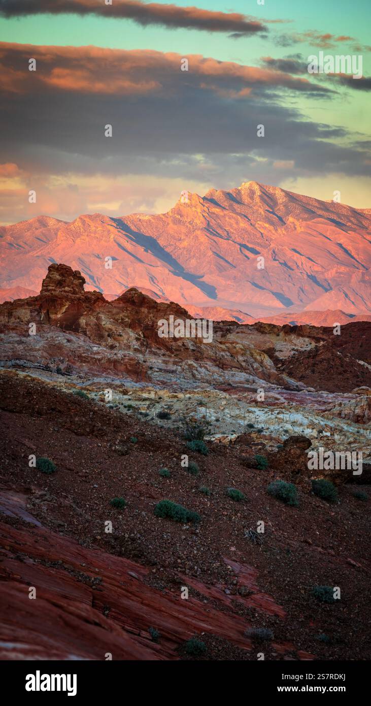 Rugged cliffs iconic rock formations hi-res stock photography and ...