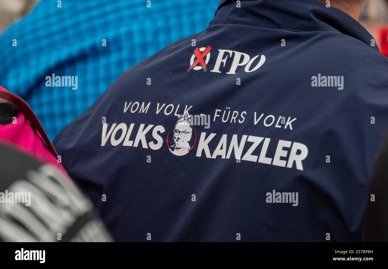 FPÖ Vom Volk fürs Volk VOLKSKANZLER print at the traditional New Year's ...