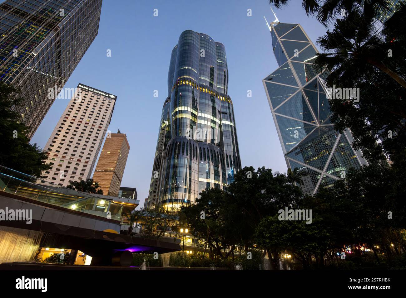 Central Financial district's new landmark building, The Henderson, Hong ...