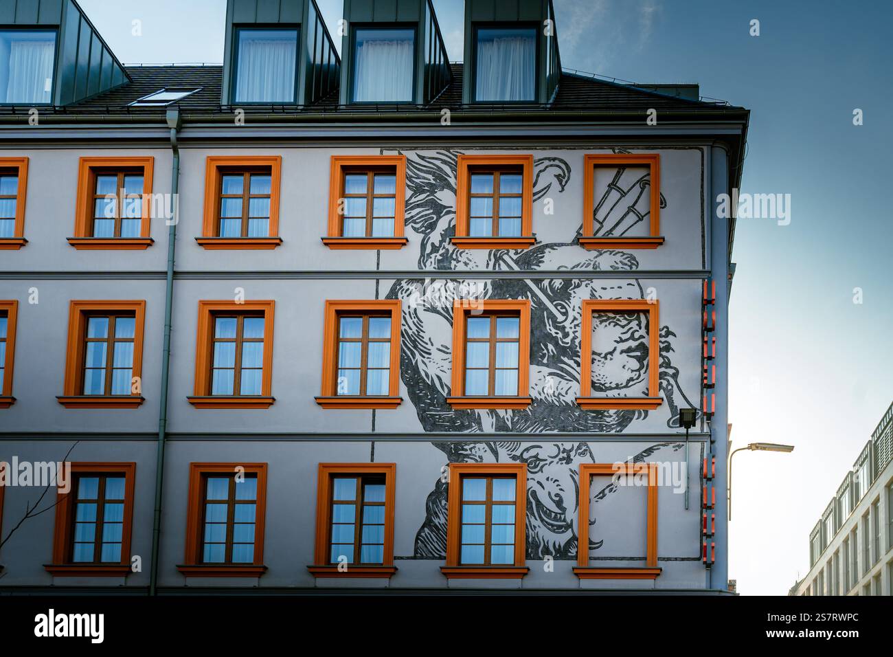 Buildings painted murals in downtown hi-res stock photography and ...