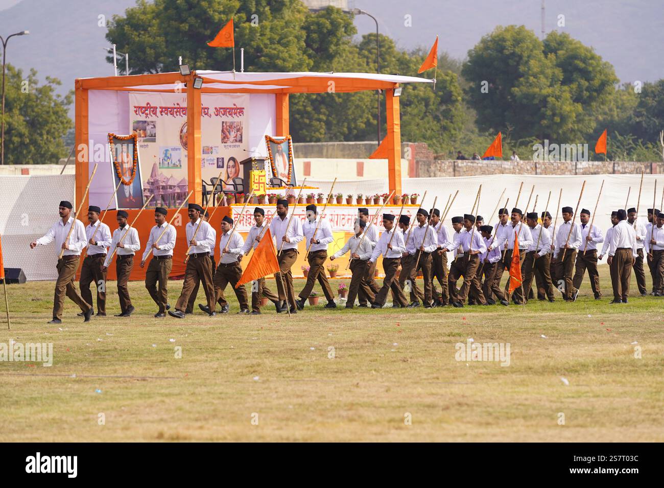 India. 19th Jan, 2025. Members of the Rashtriya Swayamsevak Sangh (RSS ...
