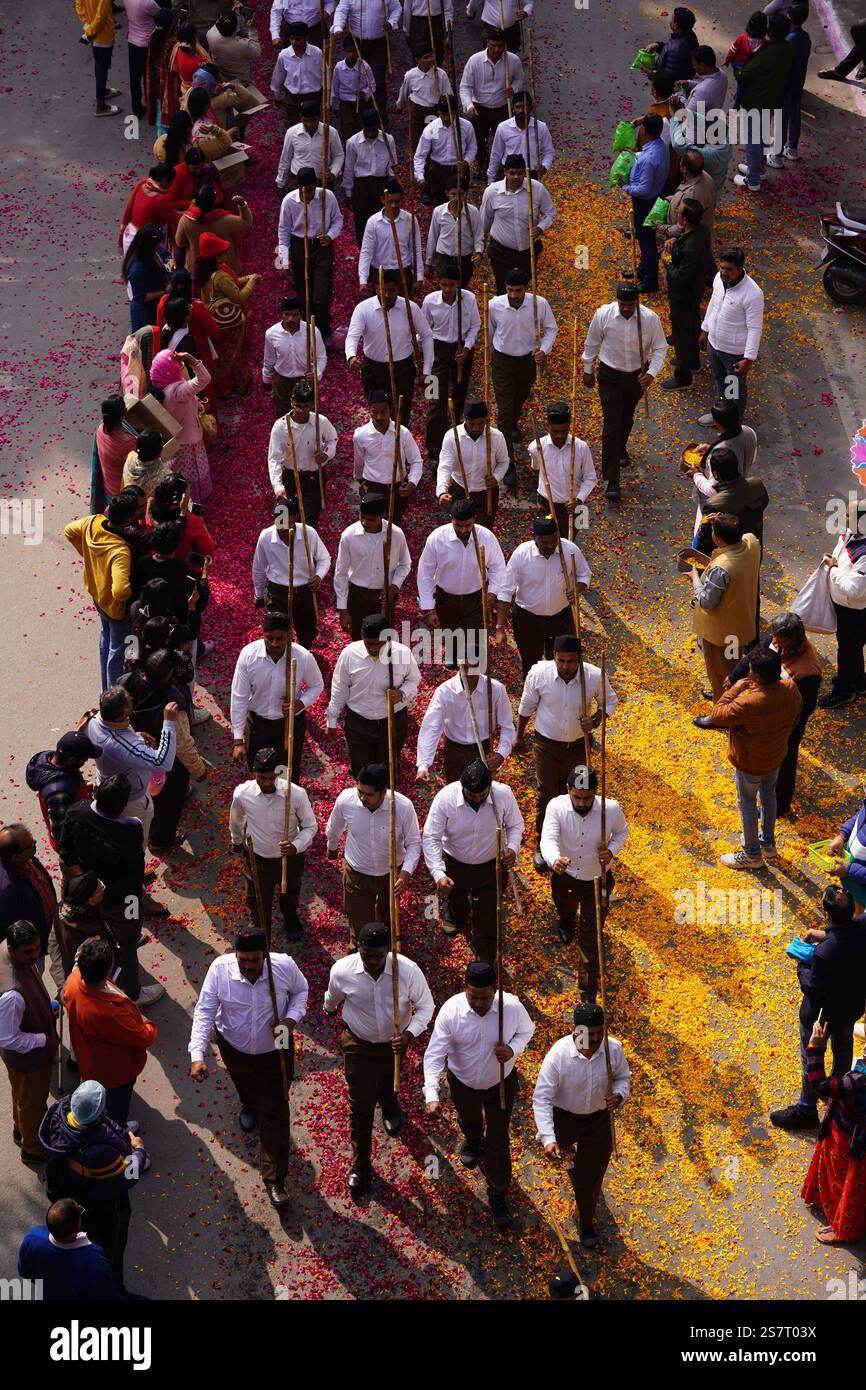India. 19th Jan, 2025. Members of the Rashtriya Swayamsevak Sangh (RSS ...
