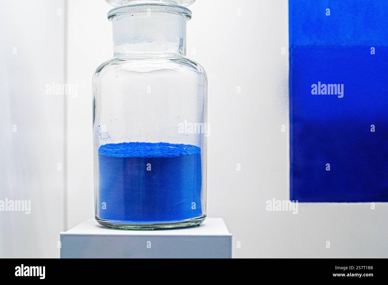 blue natural mineral used in ancient Egypt, Greece and other ...