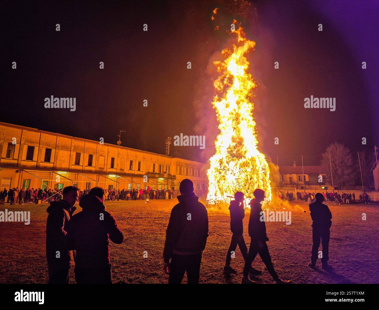 Italy, Lombardy, Ossona, Falò di Sant'Antonio, Bonfire of Saint Anthony ...