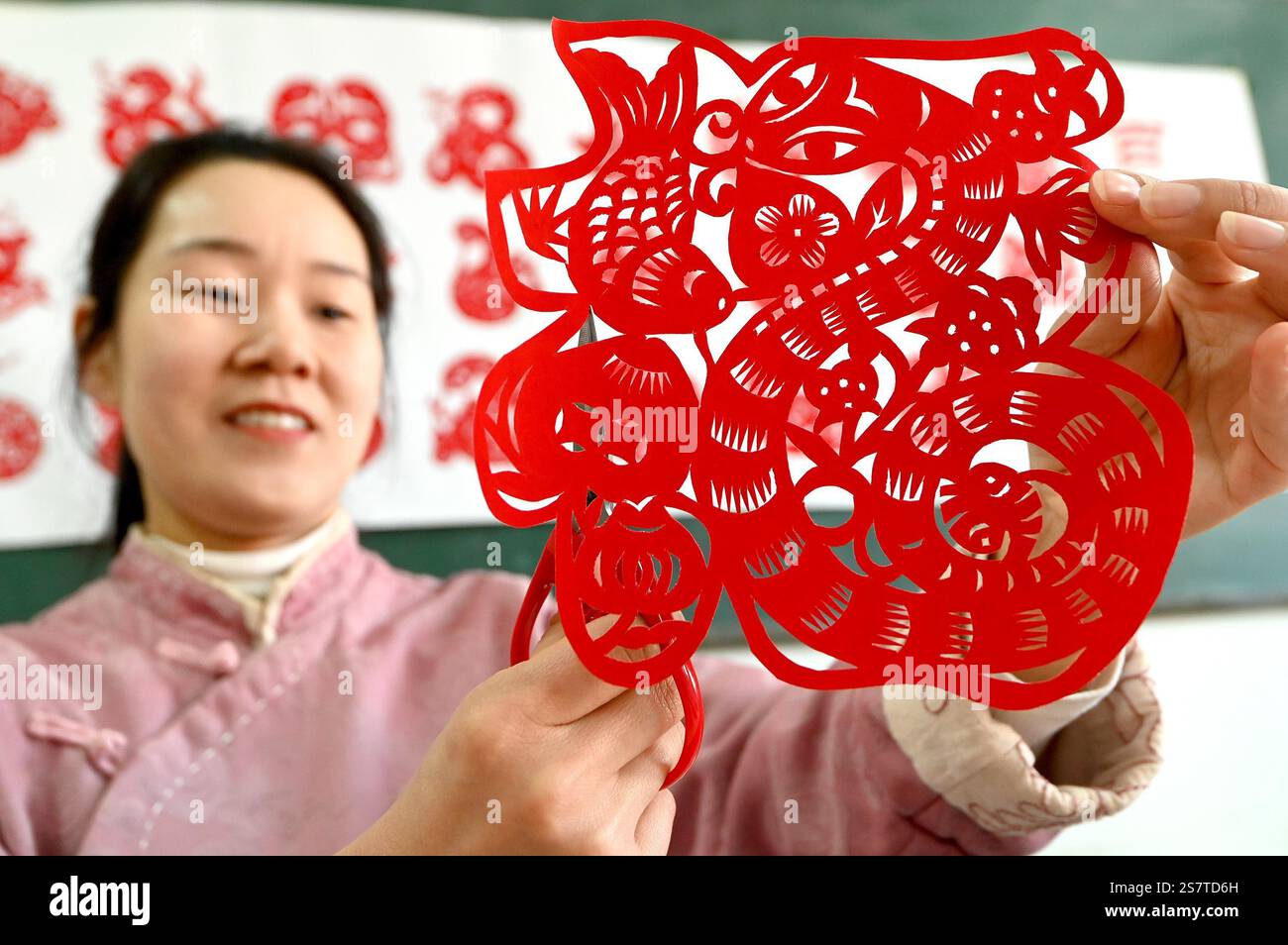 Snake themed paper-cutting artworks in Handan City, north China's Hebei ...