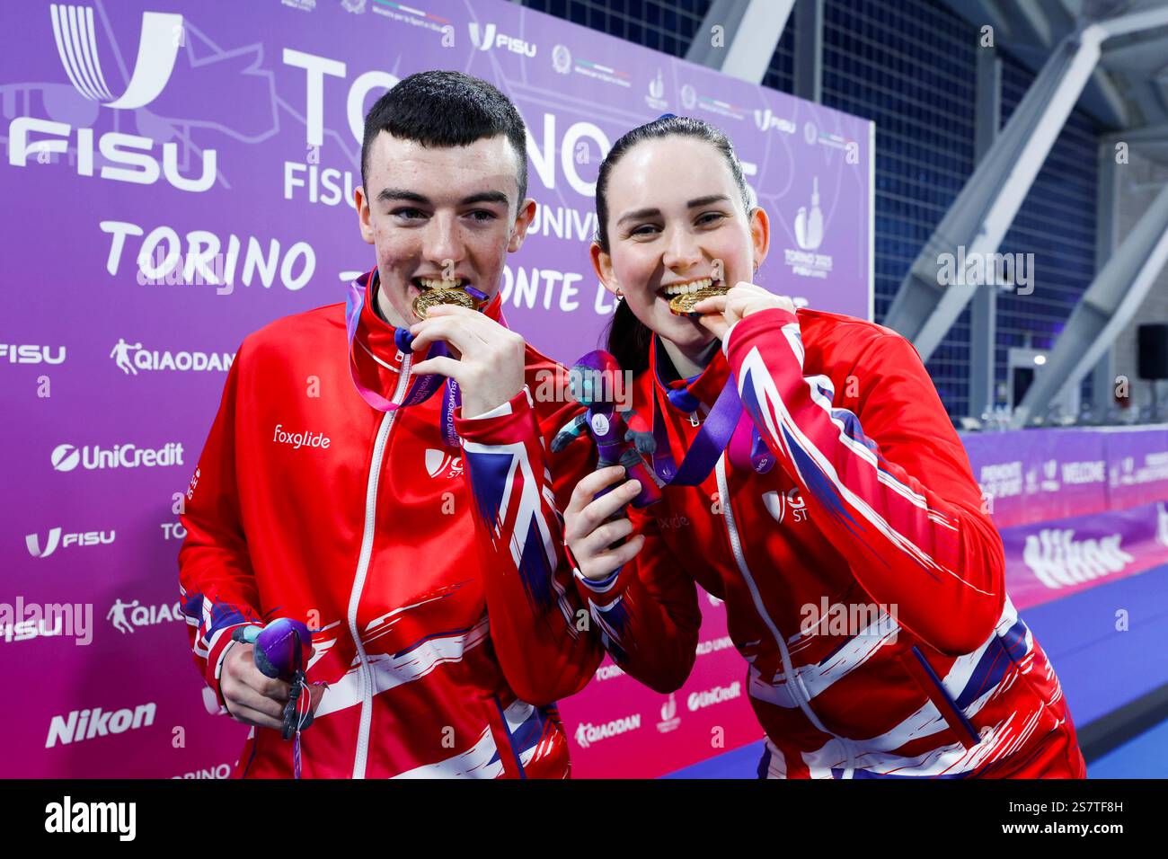 (L to R) Orrin Carson, Robyn Munro (GBR), JANUARY 14, 2025 - Curling ...
