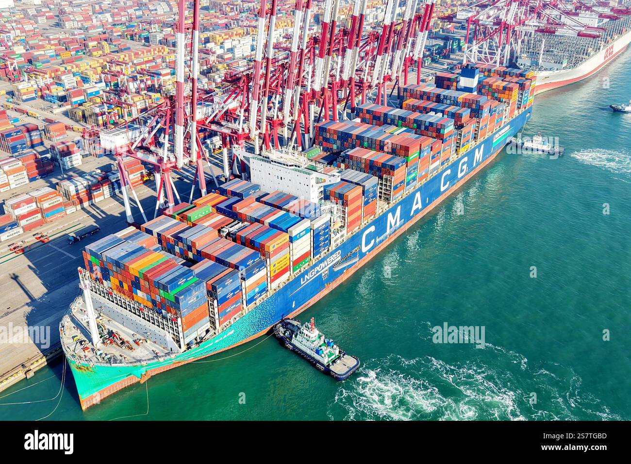 Aerial photo shows the container terminal of Qingdao Port in Qingdao ...