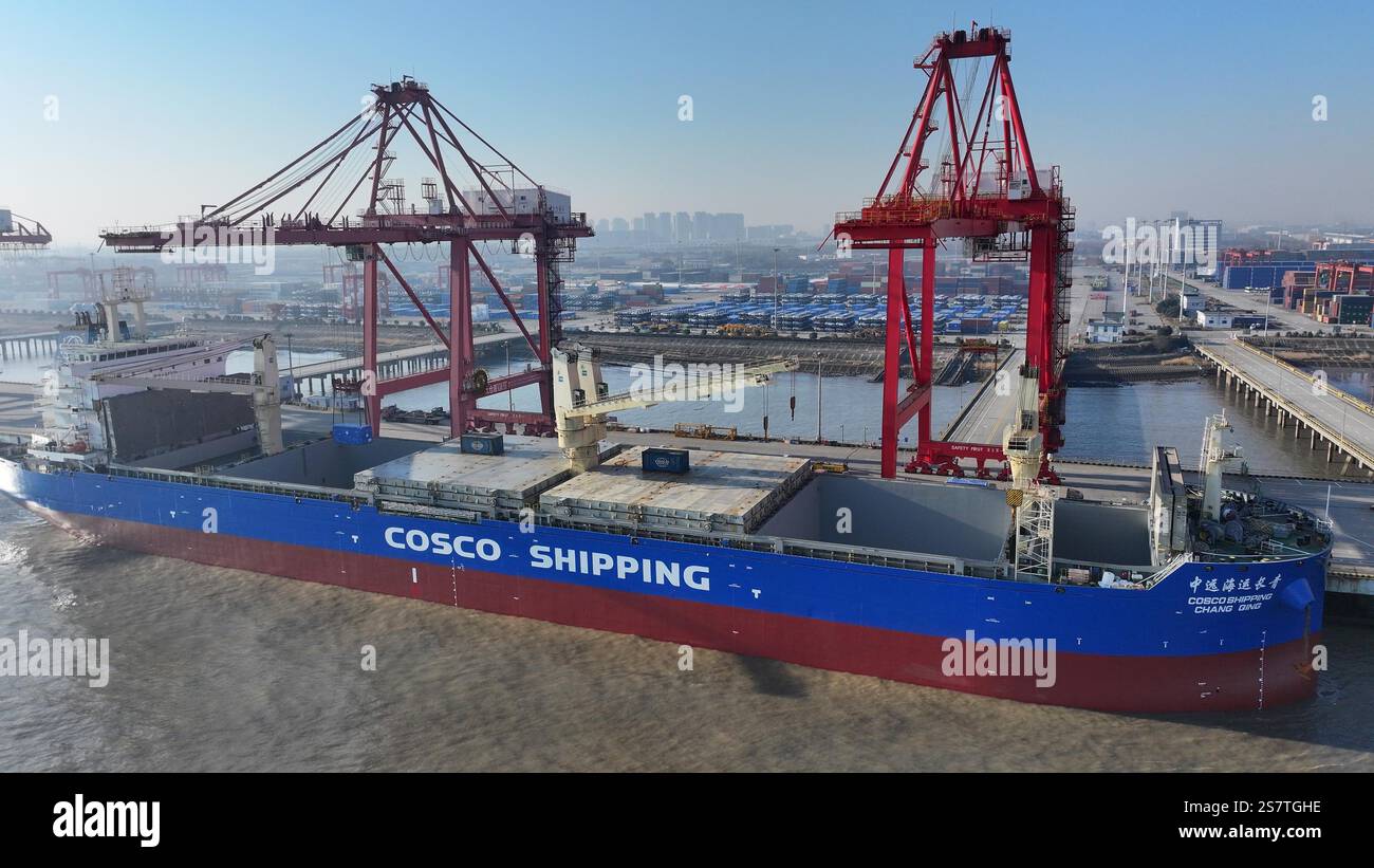 Aerial photo shows the container terminal of Taicang Port, Suzhou City ...