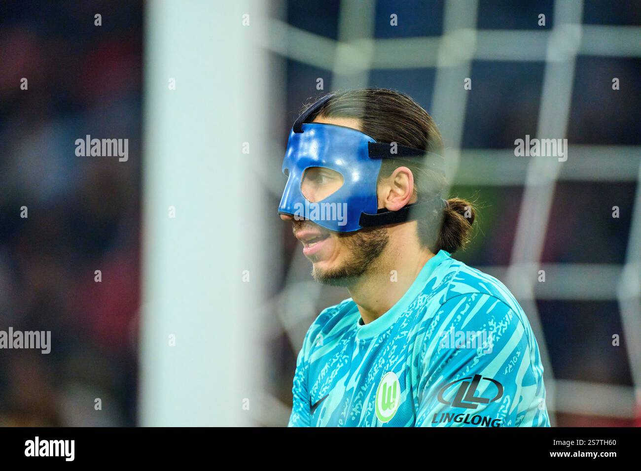 Kamil Grabara, goalkeeper WOB 1 in the match FC BAYERN MUENCHEN - VFL ...