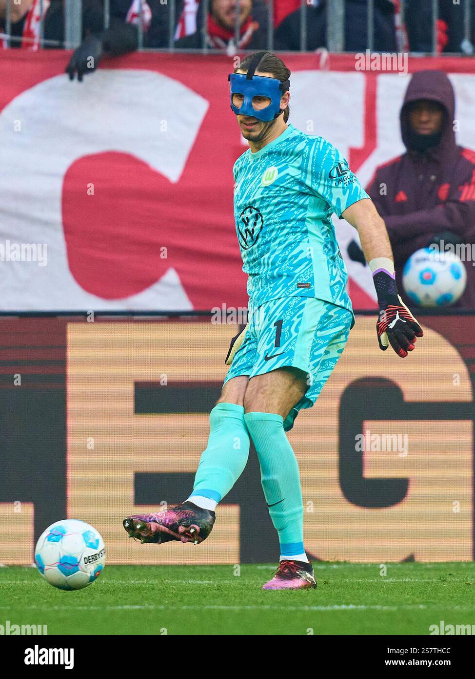 Kamil Grabara, goalkeeper WOB 1 in the match FC BAYERN MUENCHEN - VFL ...