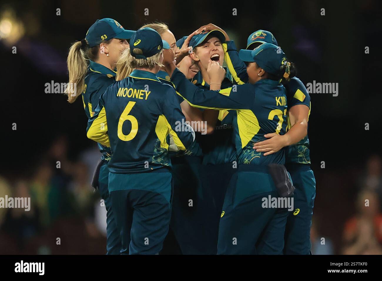 Phoebe Litchfield of Australia celebrates with team mates catching out ...