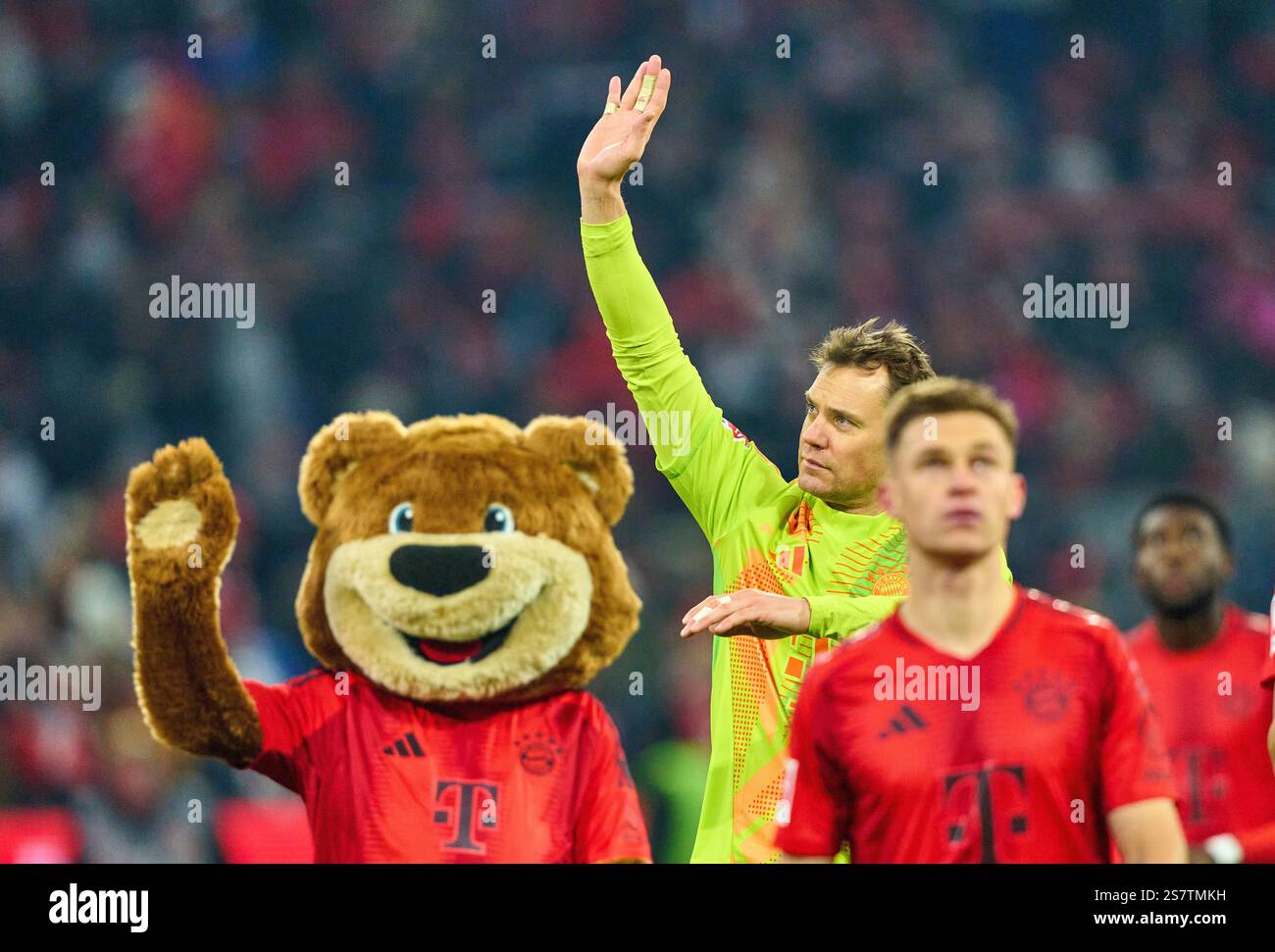 Manuel NEUER, goalkeeper FCB 1 celebrate with FCB mascot Bernie ...