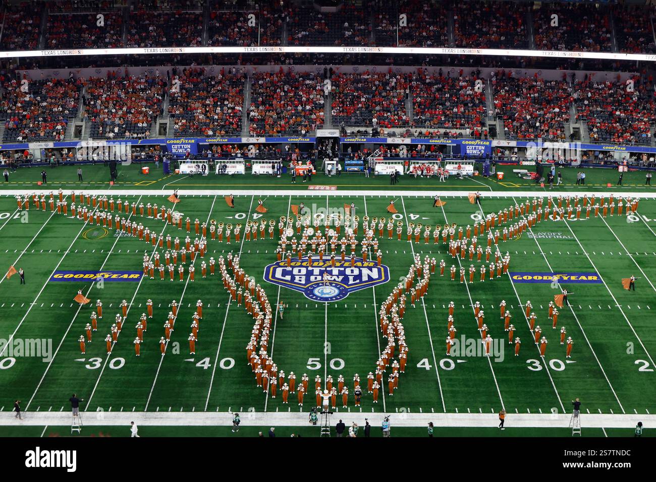 The University of Texas marching band performs during a halftime ...