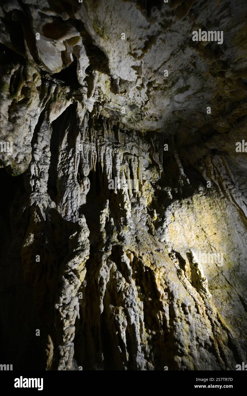 The Hida Great Limestone Cave in Gifu prefecture, Japan Stock Photo - Alamy