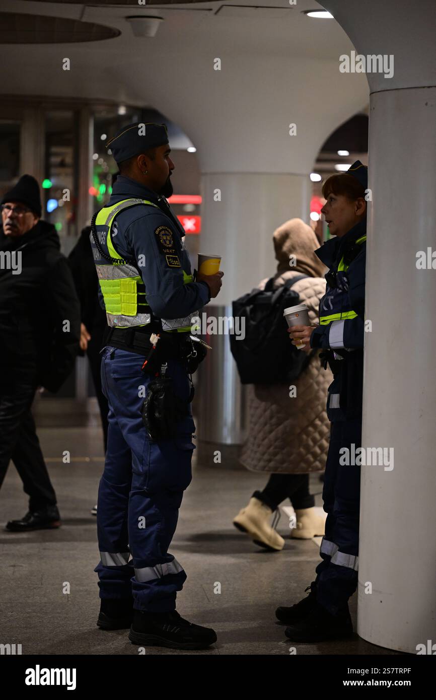 Stockholm, Uppland, Sweden. January 2 2025. Security guards in the subway Stock Photo - Alamy