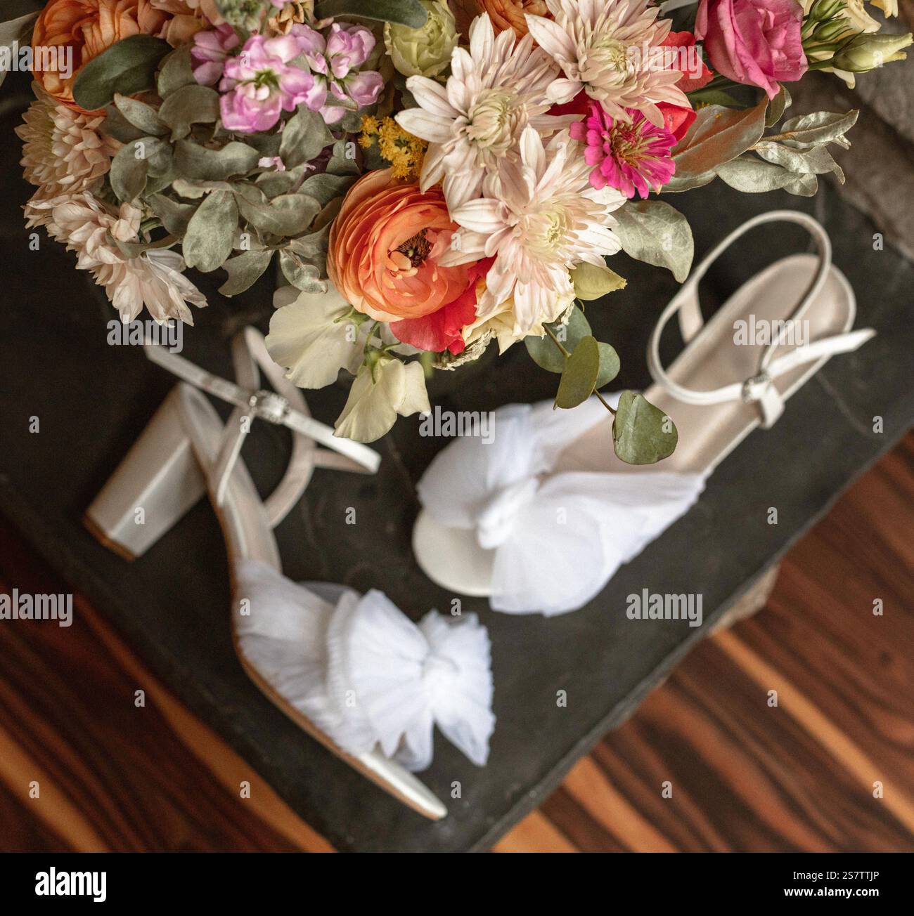 Getting ready wedding details in the morning Stock Photo - Alamy