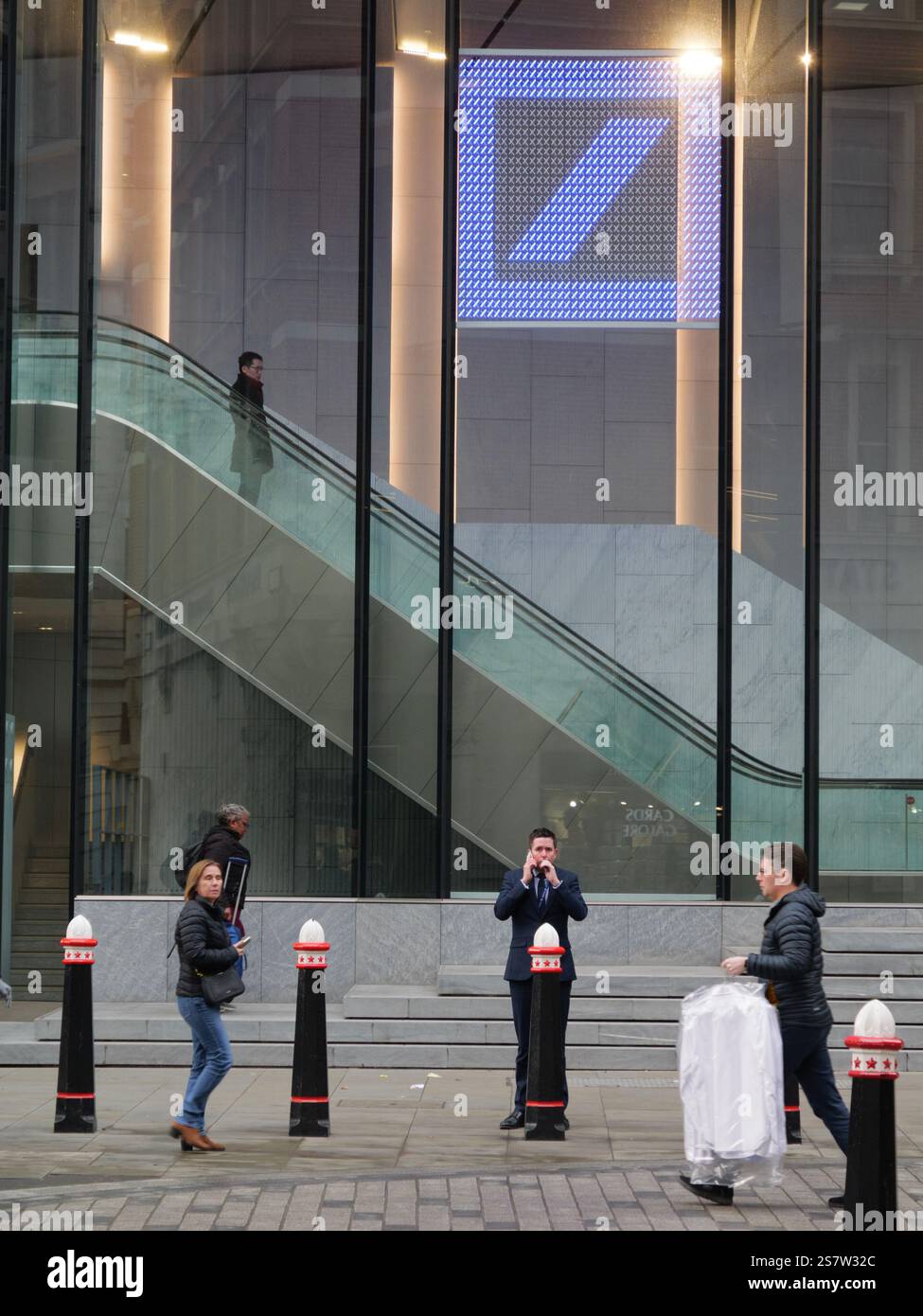 Deutsche Bank office building Moorgate, City of London, UK Stock Photo ...