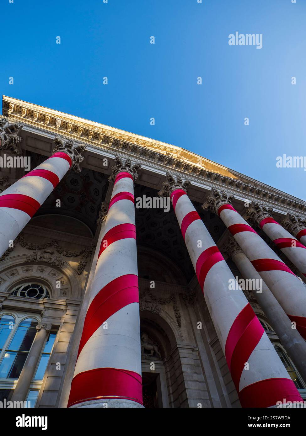 Columned Pantheon-style Facade, The Royal Exchange, The City of London ...