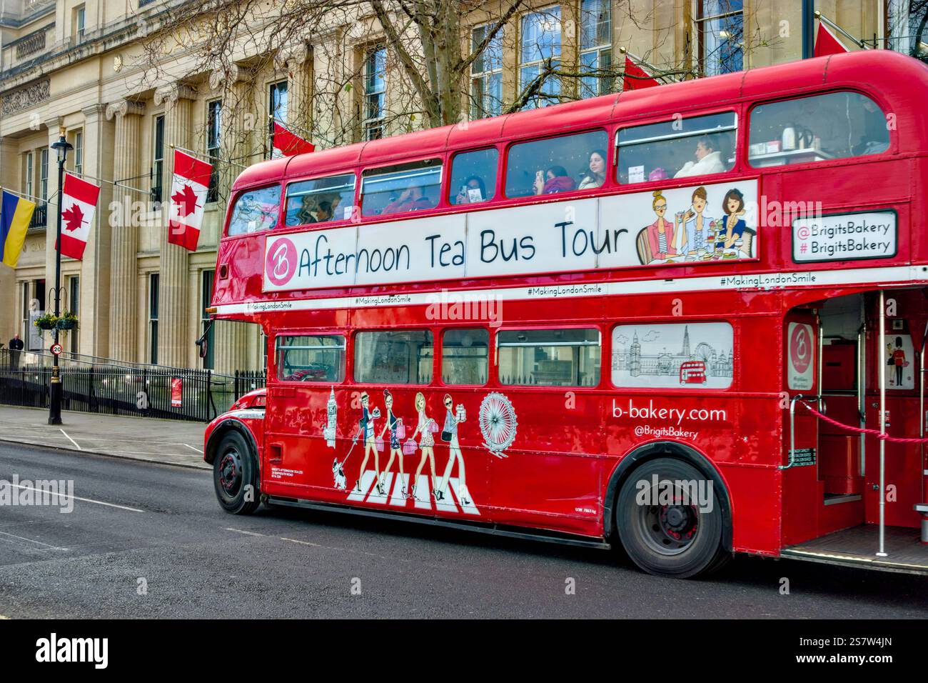 Brigits Bakery Afternoon Tea Bus Tour, Trafalgar Square, London ...