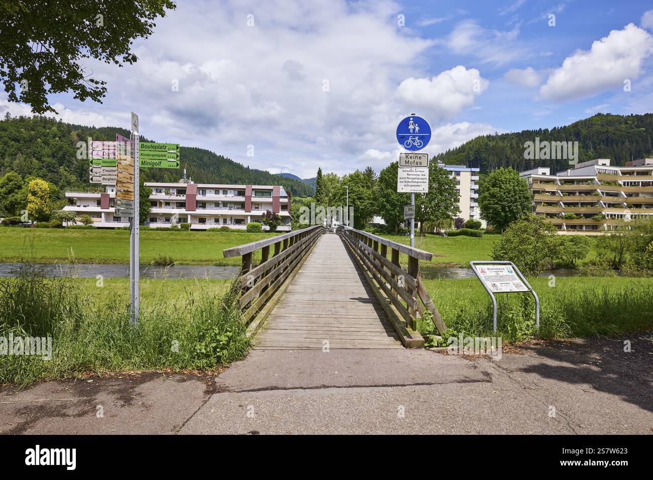 River Kinzig, pedestrian bridge, wooden bridge, residential building ...