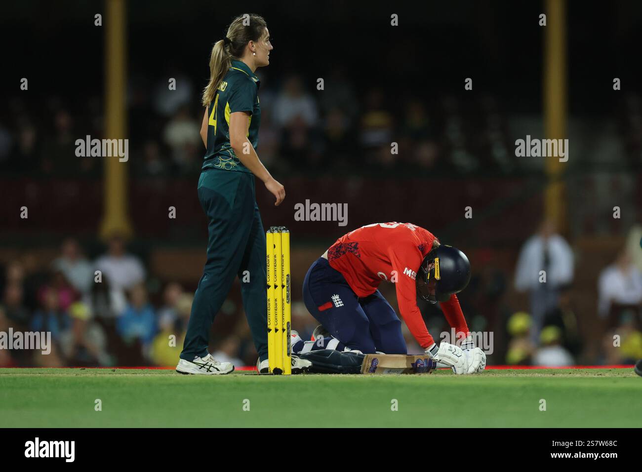 Sydney, Australia. 20th Jan, 2025. Freya Kemp of England falls during ...