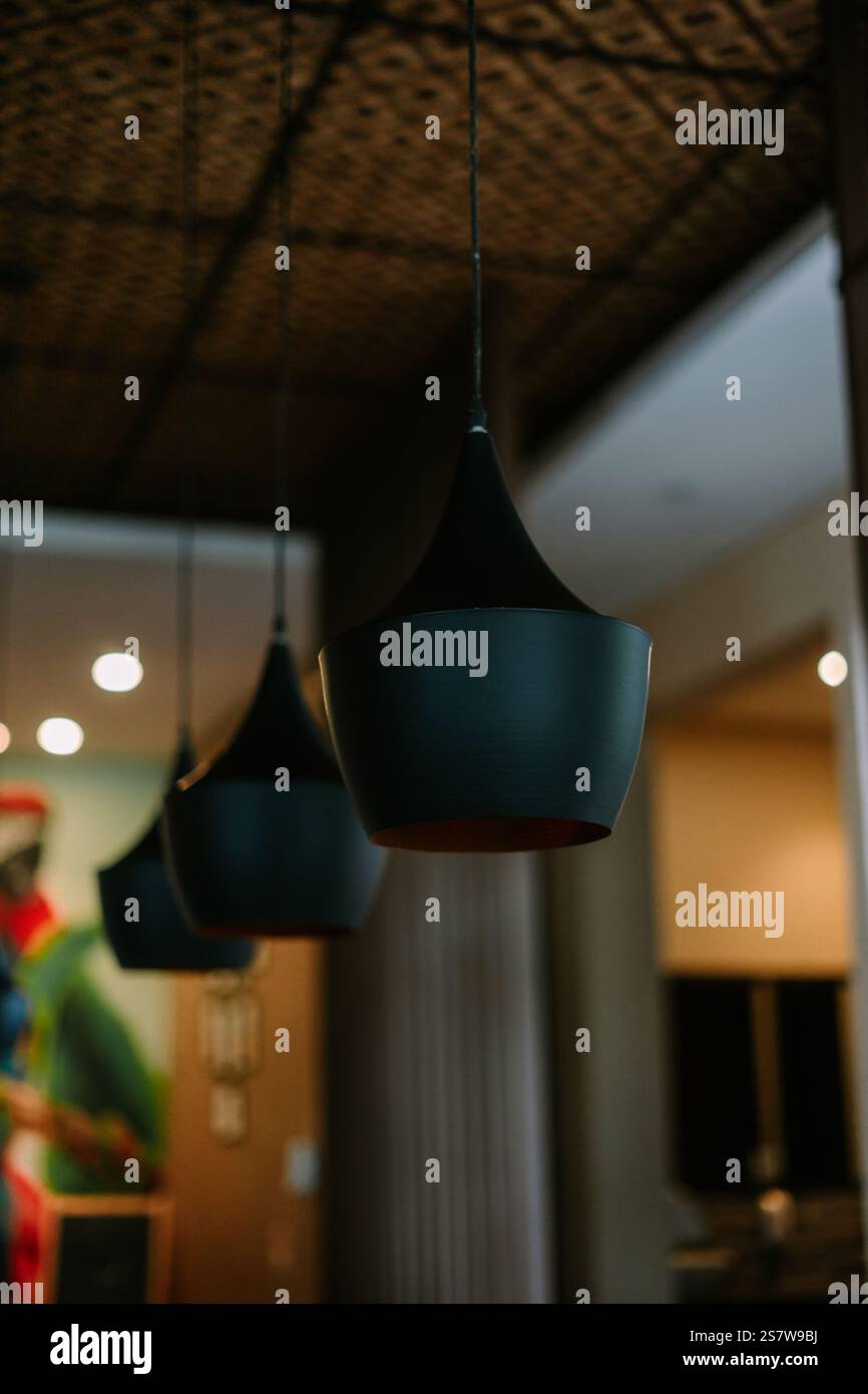 Row of ceiling lights hi-res stock photography and images - Alamy