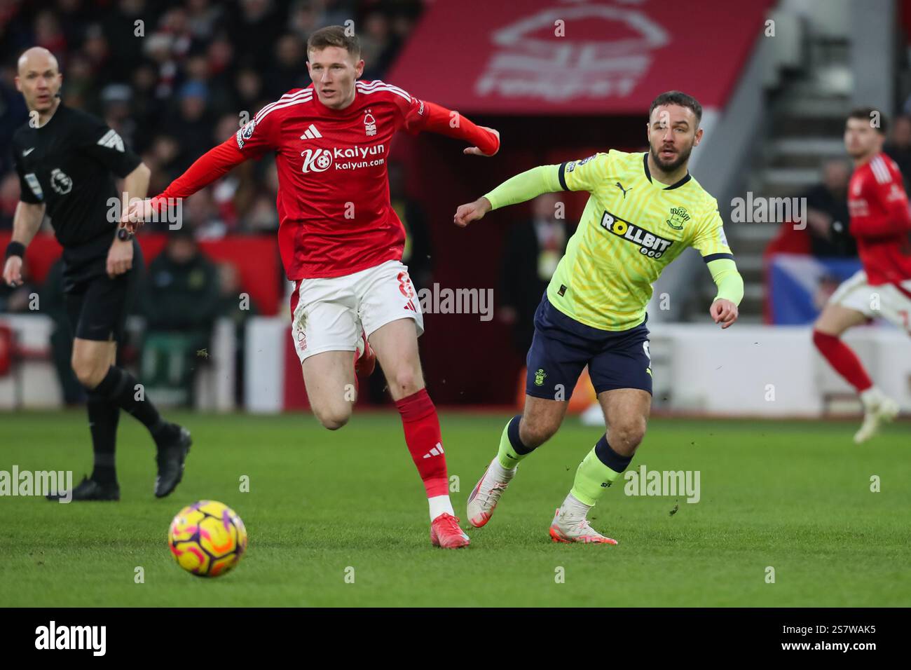 Nottingham, UK. 19th Jan, 2025. Nottingham Forest midfielder Elliot ...