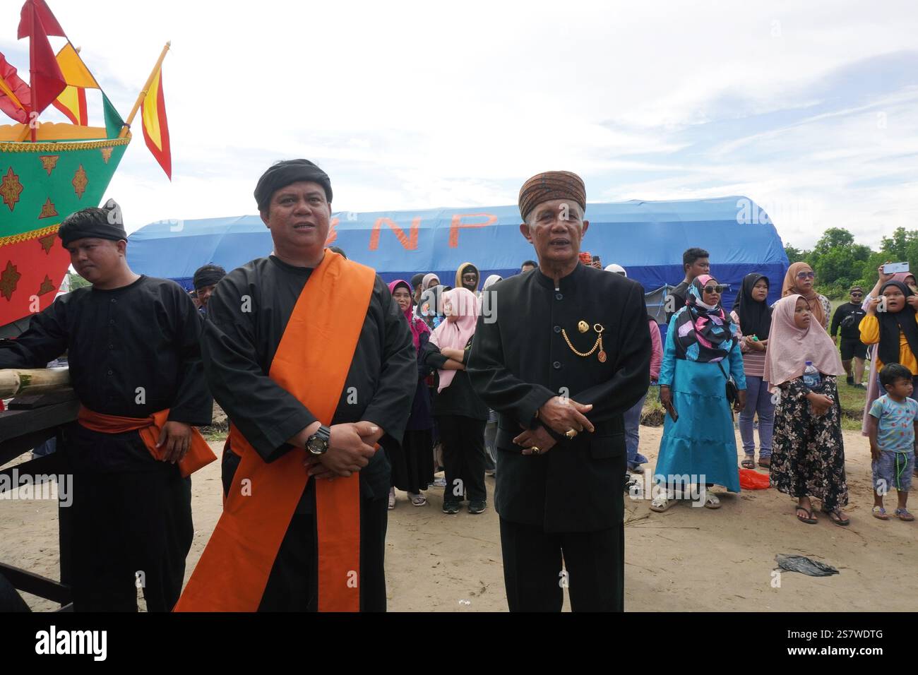 Tarakan - Indonesia, 22 October 2022 : the Iraw Tengkayu festival in ...