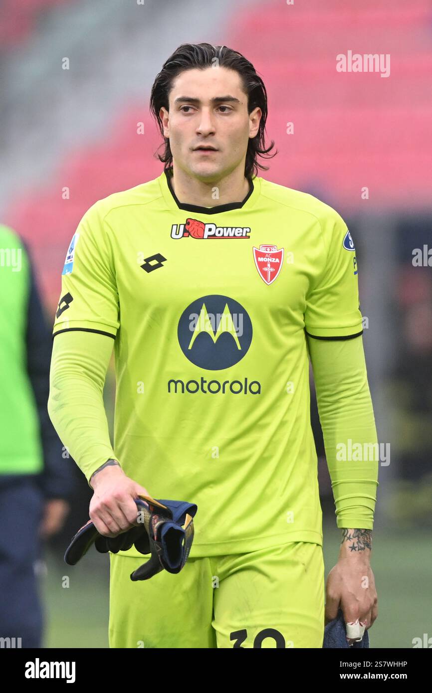 Bologna, Italia. 18th Jan, 2025. AC Monza's goalkeeper Stefano Turati ...