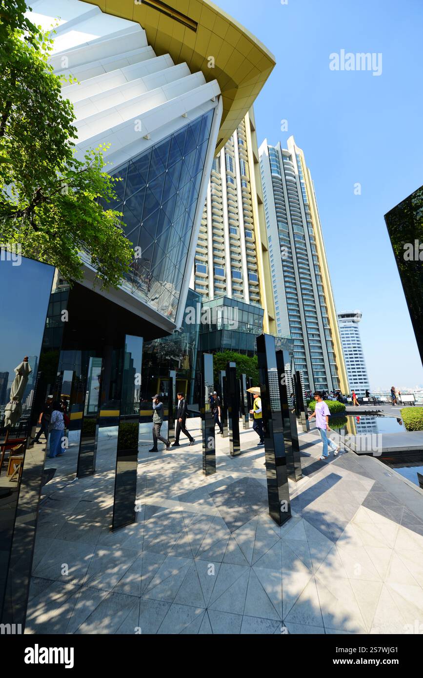 The beautiful rooftop balcony at the Iconsiam shopping mall in Bangkok ...