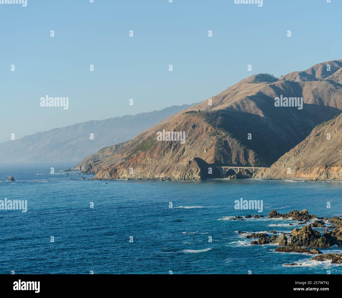 The iconic Bixby Creek Bridge and breathtaking coastal views of Point ...