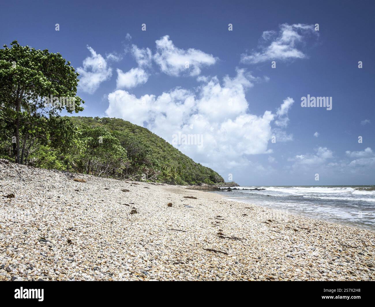 Queensland beach pictures hi-res stock photography and images - Alamy