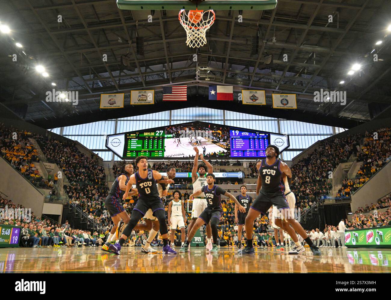 January 24, 2025: Baylor Bears forward Norchad Omier (15) shoots a free ...