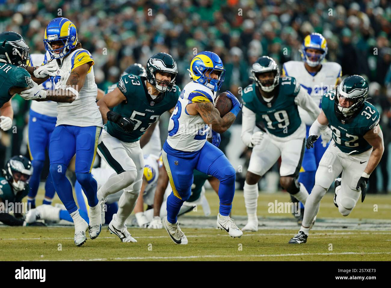Los Angeles Rams running back Kyren Williams (23) runs with the ball in ...