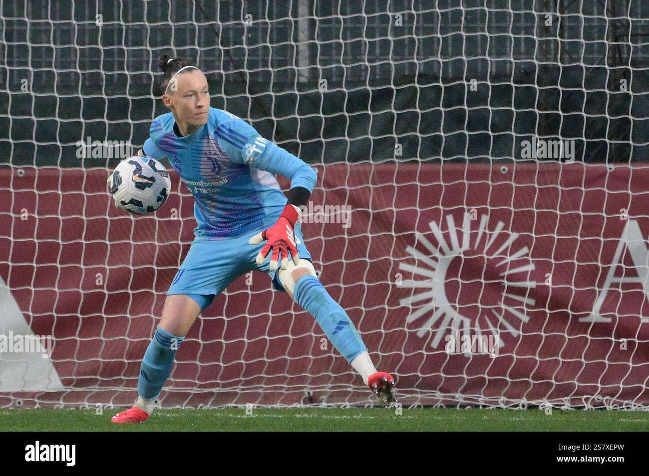 Rome, Italy. 19th Jan, 2025. Juventusâ??s goalkeeper Pauline Peyraud ...