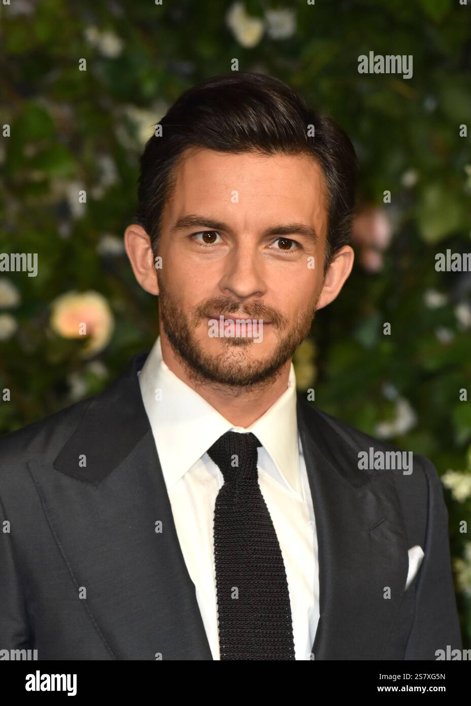 Jonathan Bailey attends 'Bridgerton' "Series 2 World Premiere at Tate ...