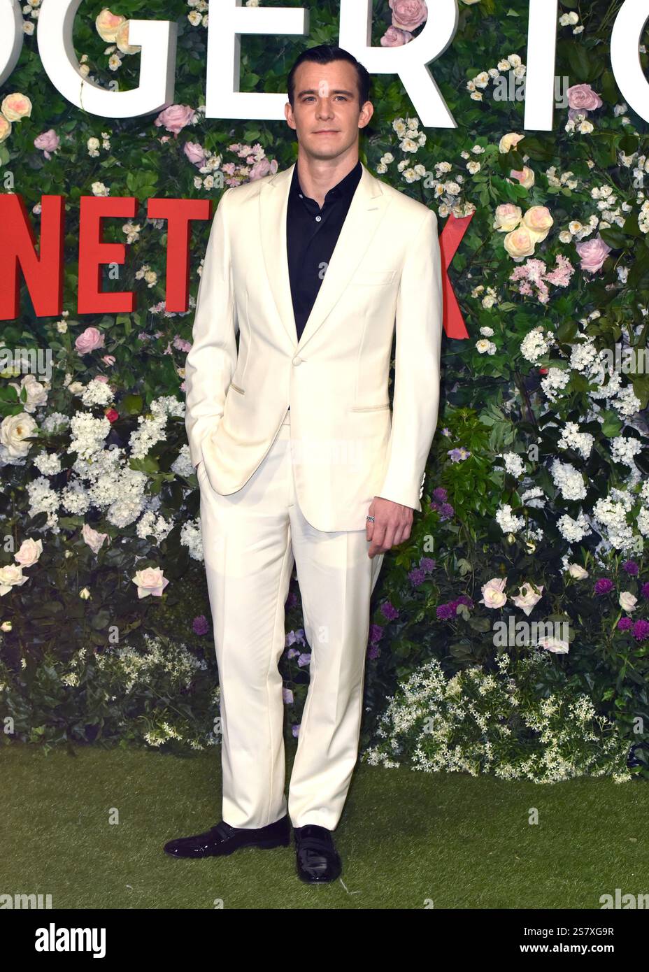 Luke Thompson attends 'Bridgerton' "Series 2 World Premiere at Tate ...