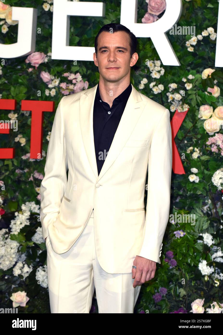 Luke Thompson attends 'Bridgerton' "Series 2 World Premiere at Tate ...