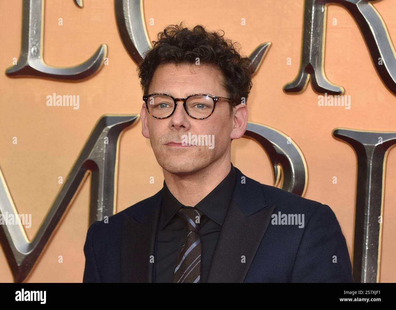 Richard Coyle attends 'Fantastic Beasts: The Secrets of Dumbledore ...