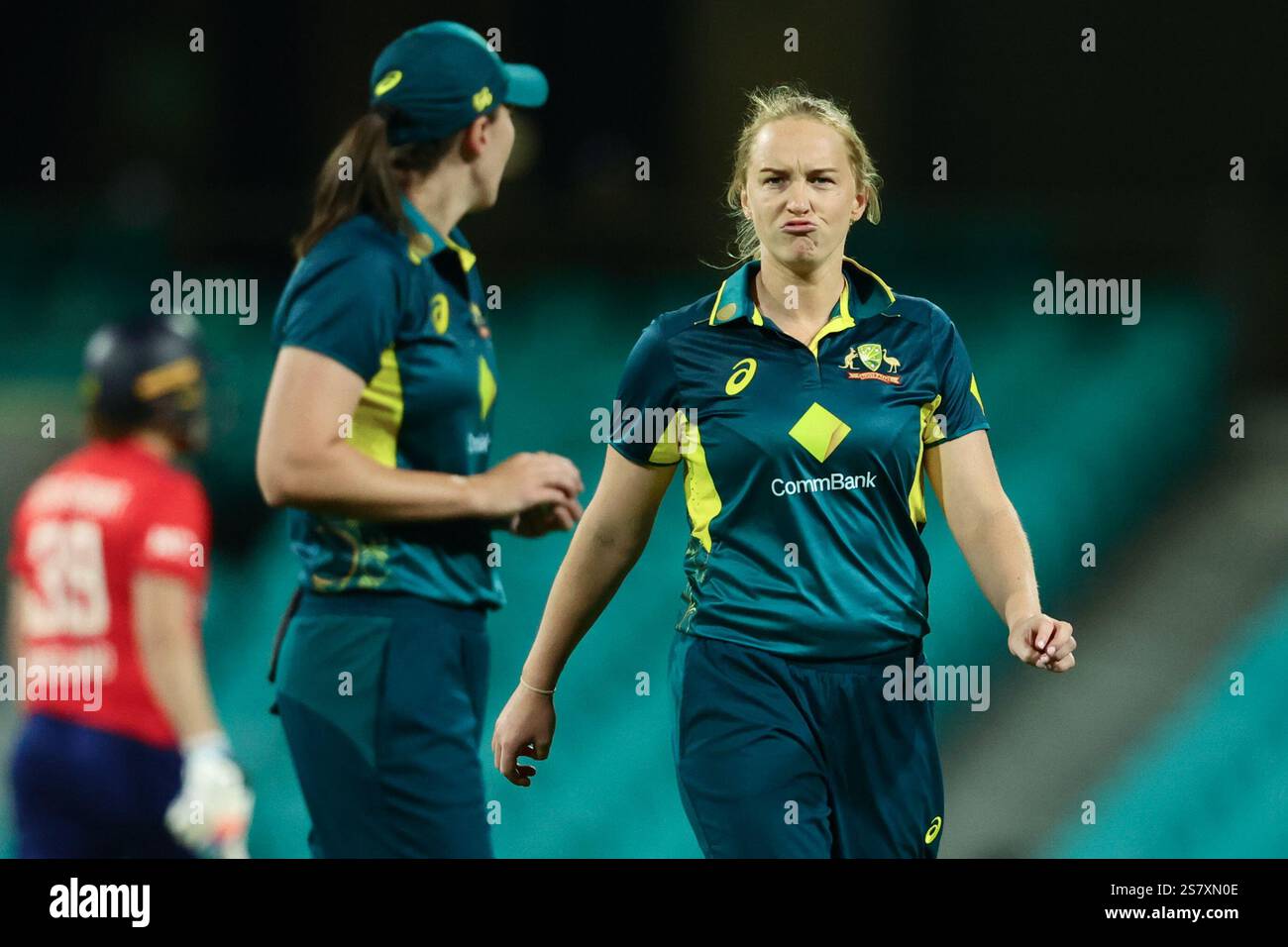 Cricket player kim garth hi-res stock photography and images - Alamy