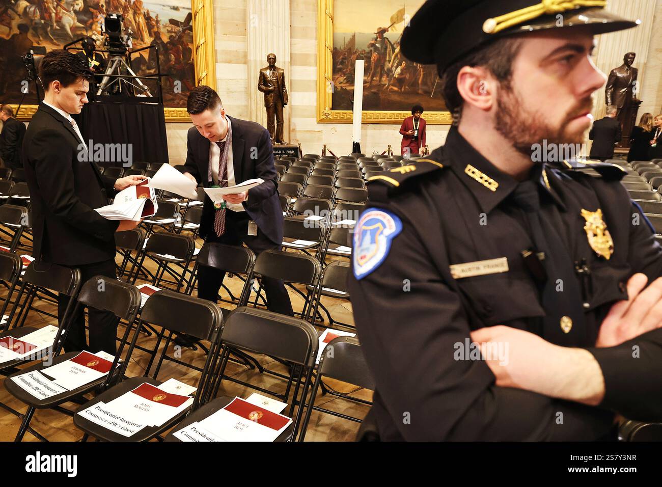 Staff prepare before the 60th Presidential Inauguration in the Rotunda ...