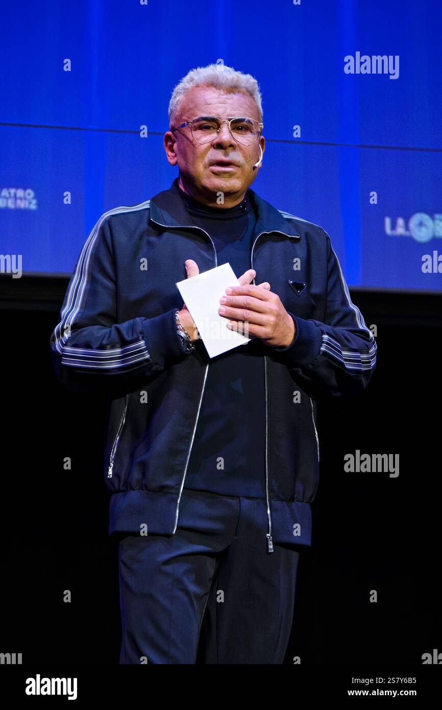 Albeniz Theatre, Madrid, Spain. 20th January, 2025. Singers Paloma San ...