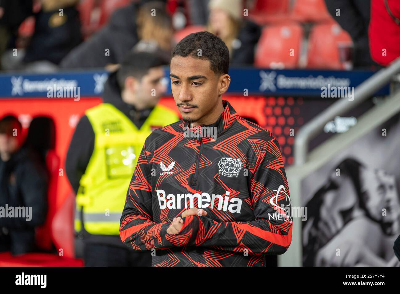 Leverkusen, Deutschland. 18th Jan, 2025. 18.01.2025, Fussball: 1. Bundesliga, Saison 2024/2025 ...