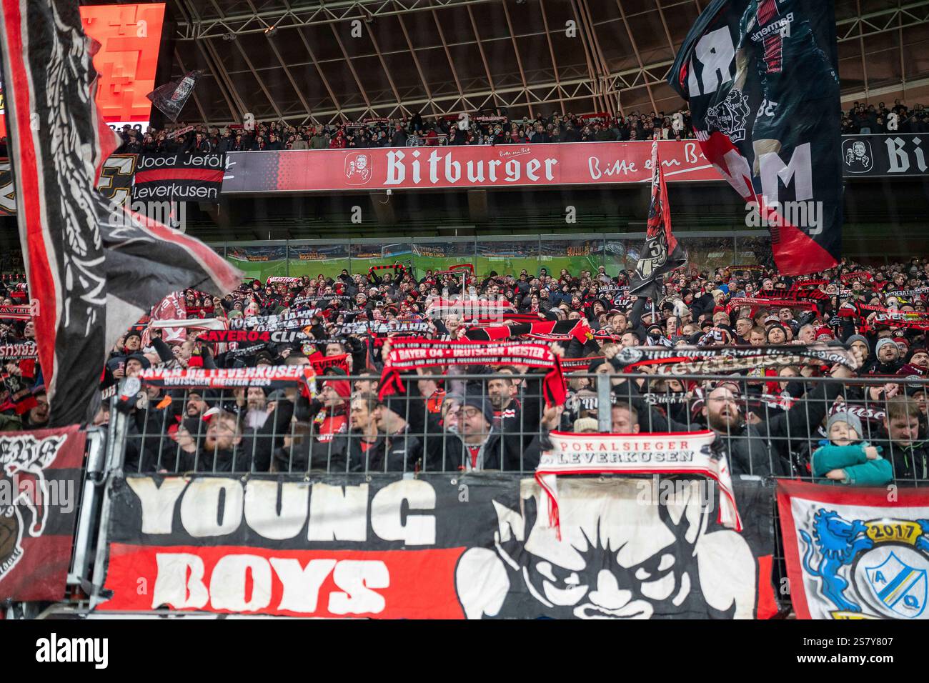 Leverkusen, Deutschland. 18th Jan, 2025. 18.01.2025, Fussball: 1. Bundesliga, Saison 2024/2025 ...