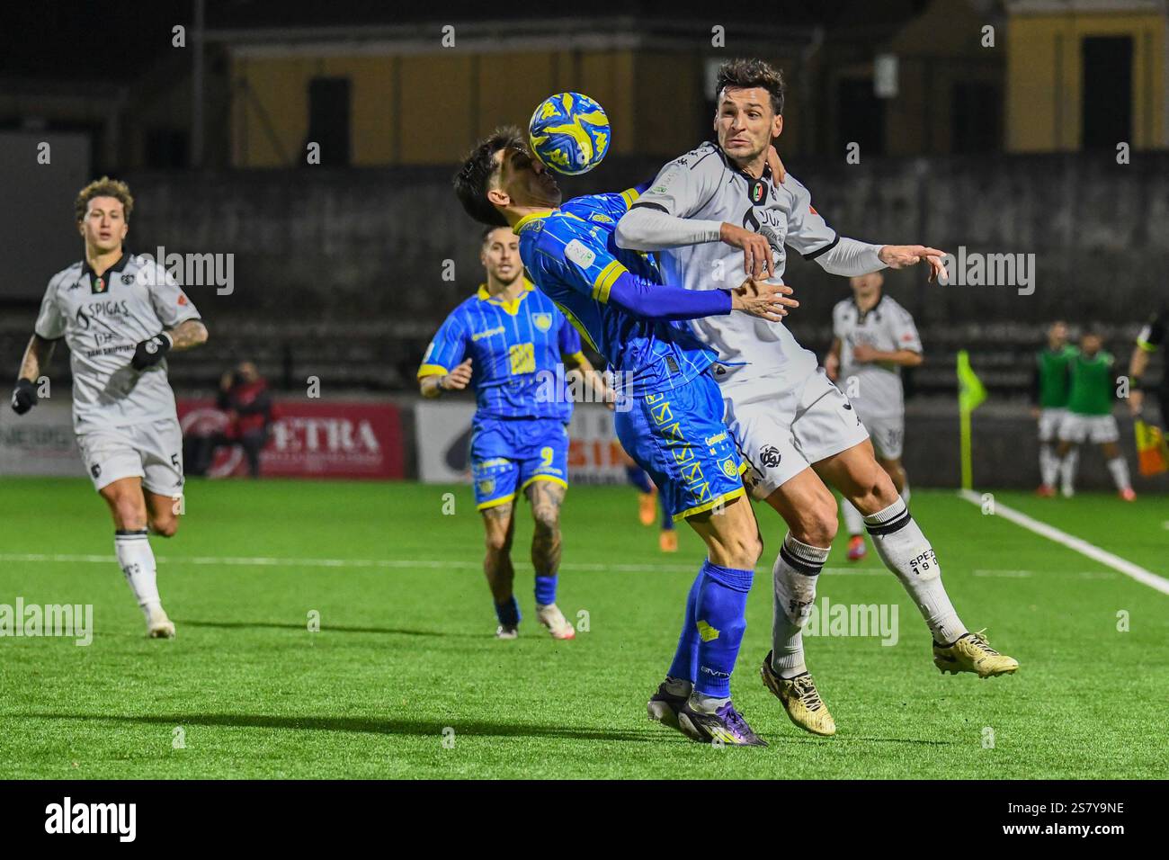 Carrara, Italy. 19th Jan, 2025. Simone Zanon (Carrarese) hampered by ...