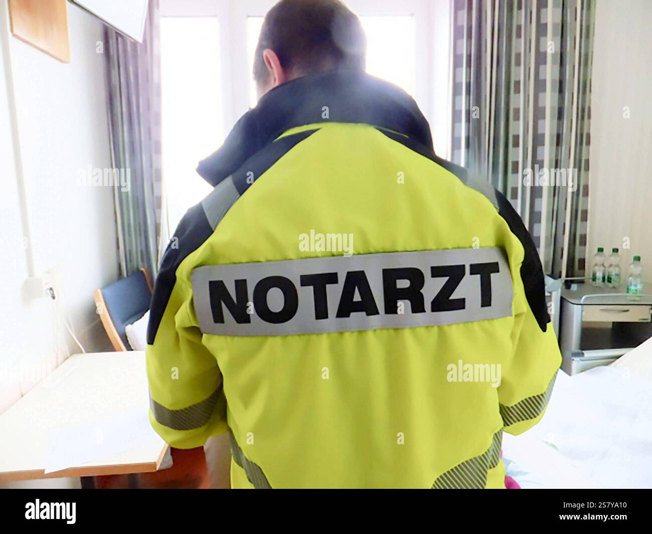 Notarzt im Einsatz - gesehen am 02.06.2024 in Hannover *** Emergency ...
