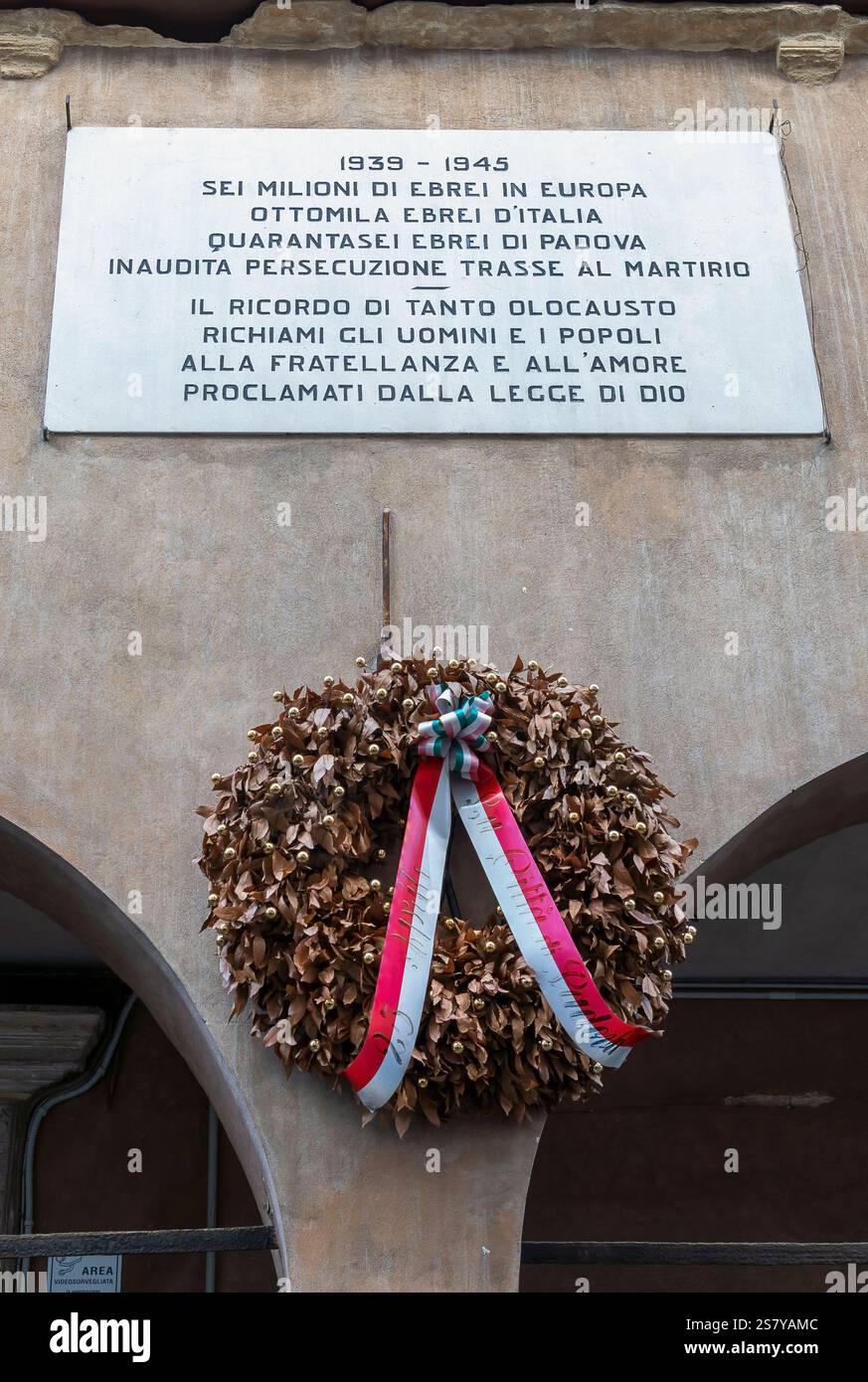 Synagogue in Padua, commemorative plaque honoring Holocaust victims ...