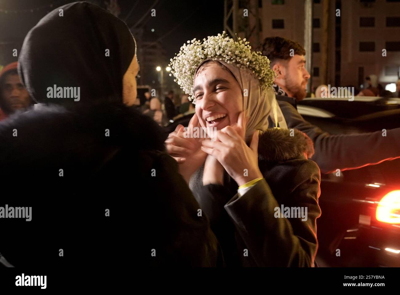 Beitunia, Gaza. 20th Jan, 2025. A Palestinian prisoner is welcomed upon ...